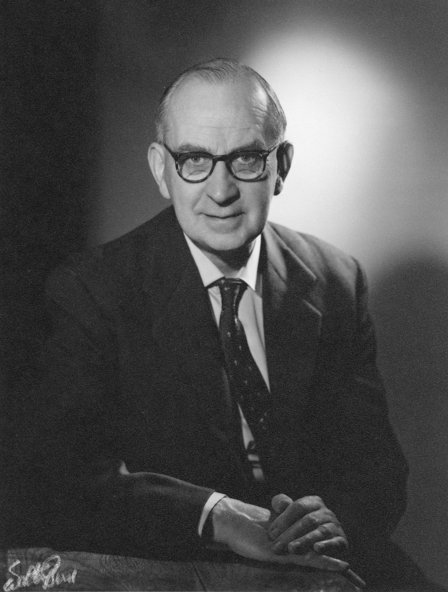 Leslie Hugh Norman Cooper | The Royal Society: Science in the Making