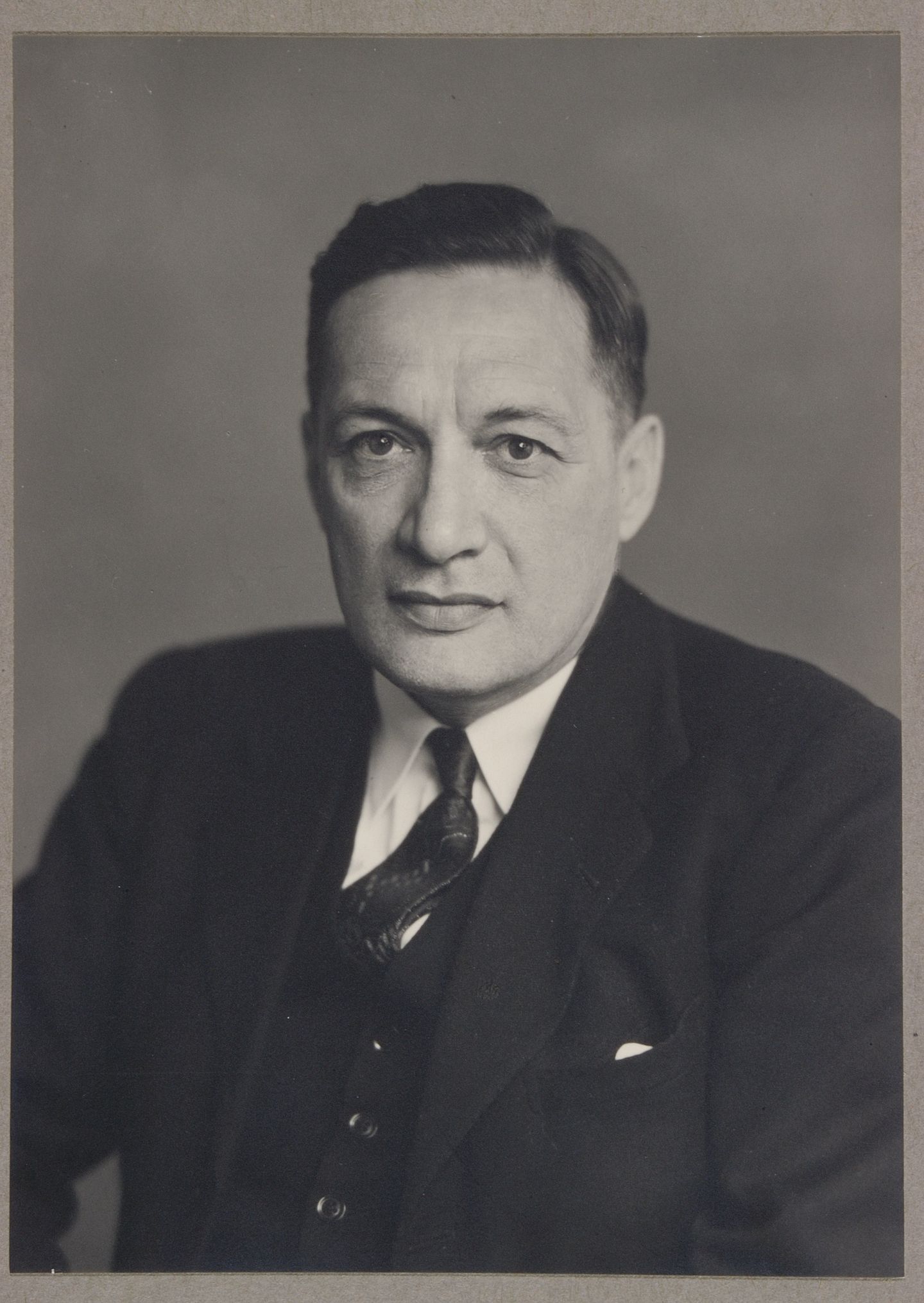 Oliver Graham Sutton | The Royal Society: Science in the Making