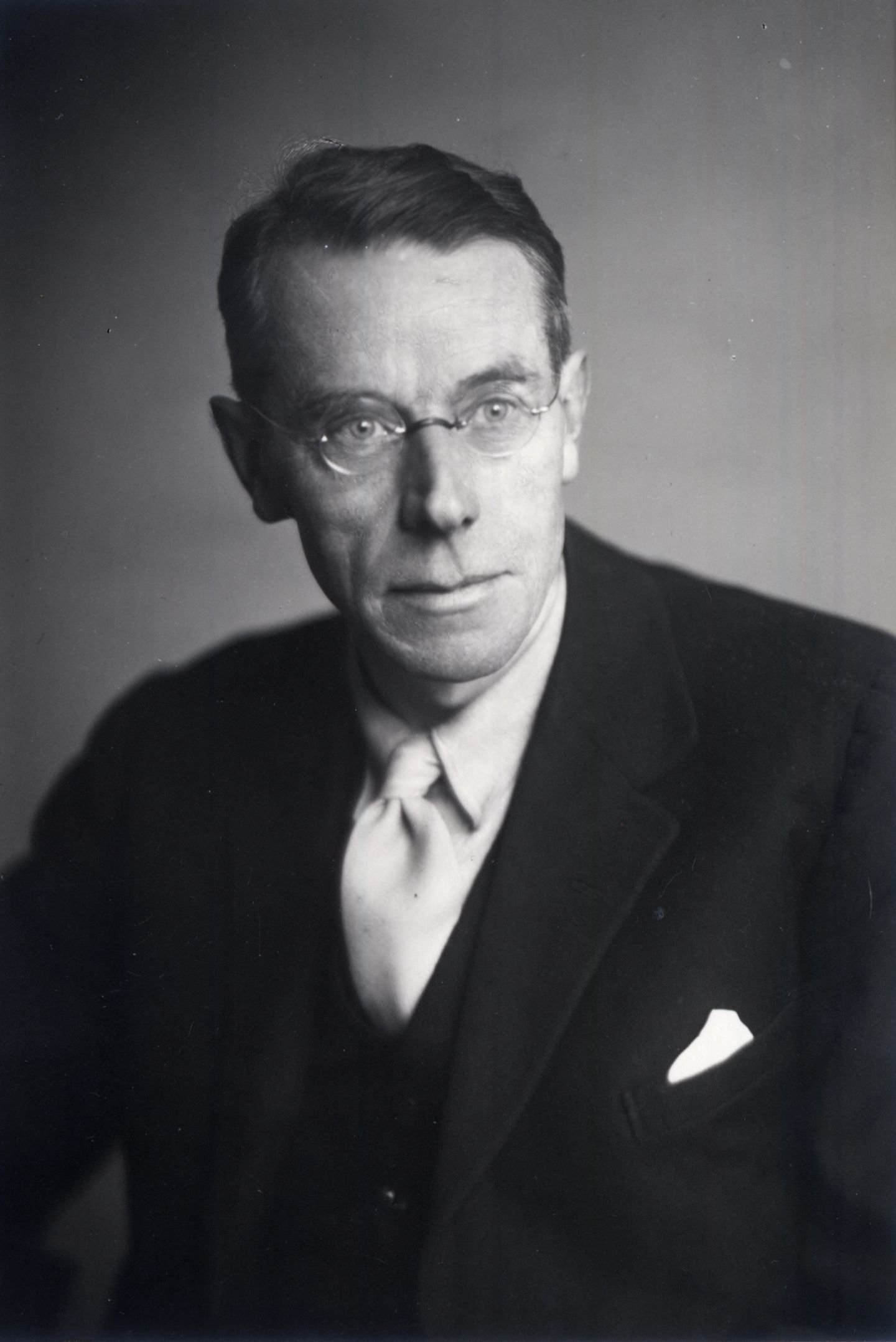 Kenneth Manley Smith | The Royal Society: Science in the Making