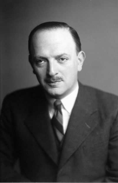 Referee's report by George Barker Jeffery, on a paper 'Resistance to a ...