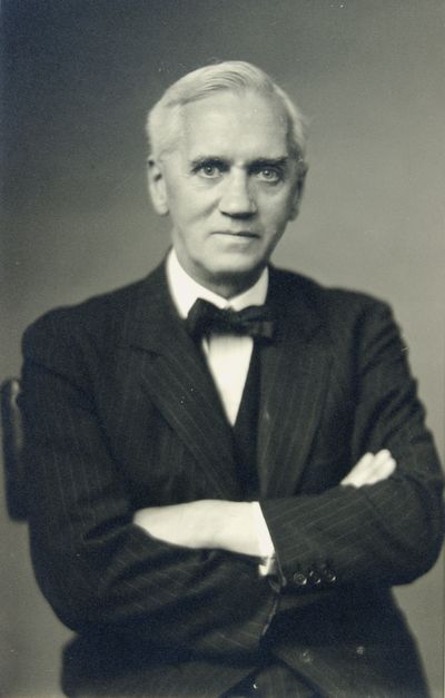 Referee's report by Alexander Fleming, on a paper 'Histochemistry of ...