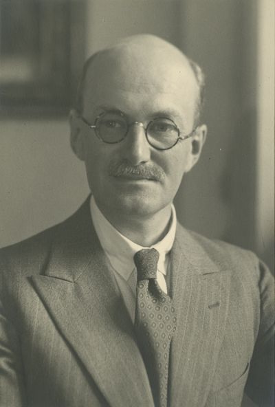 Referee's report by William Hume-Rothery, on two papers 'Imperfections ...